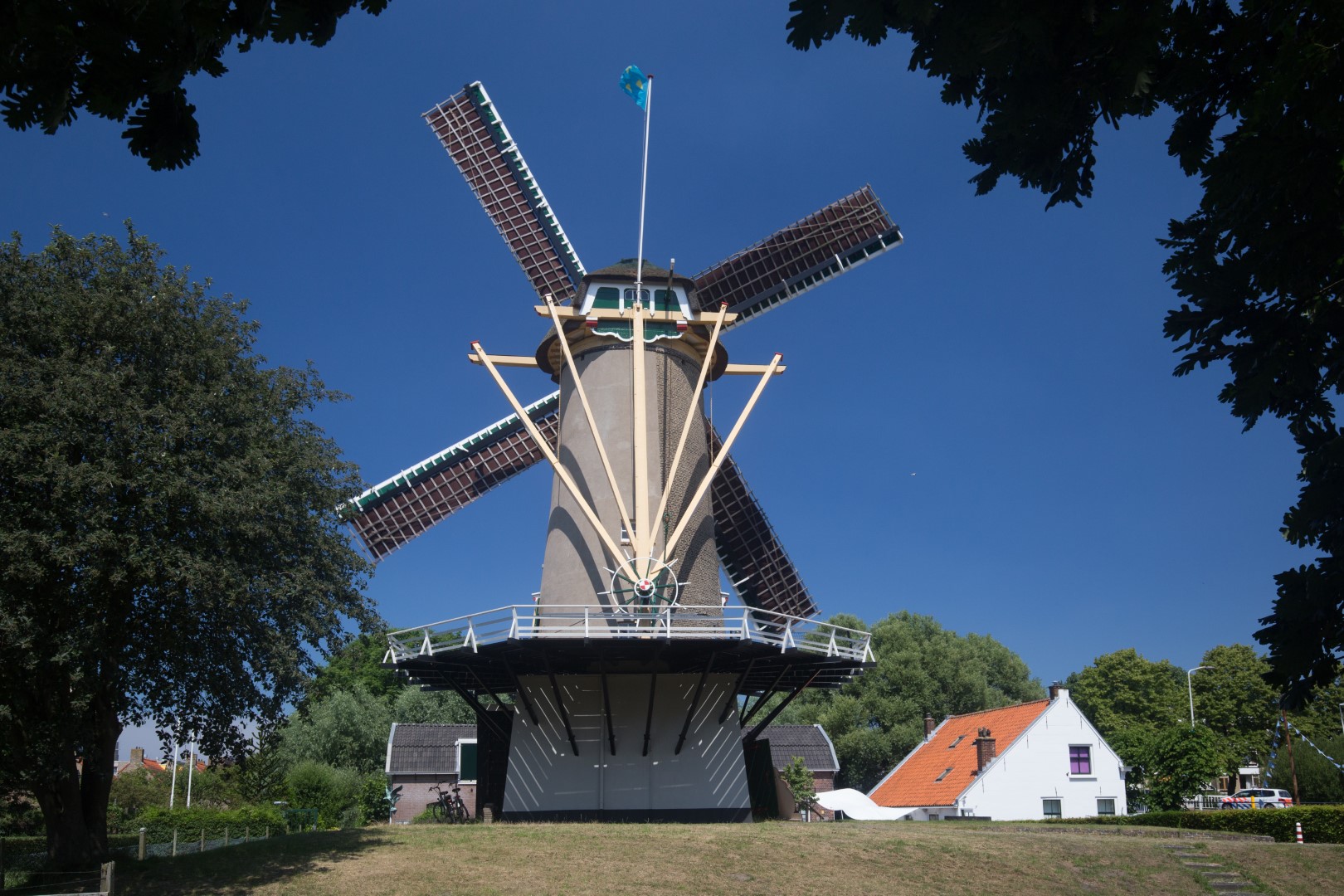Windkorenmolen de Korenaer Den Haag